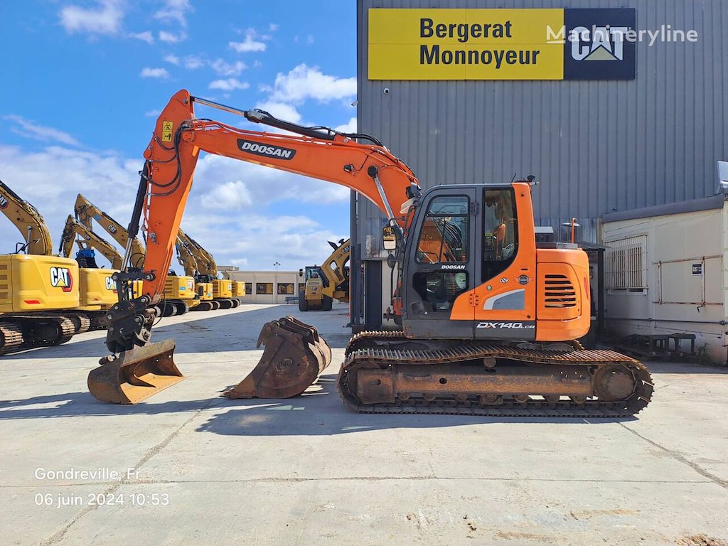 Doosan DX140LCR bager guseničar