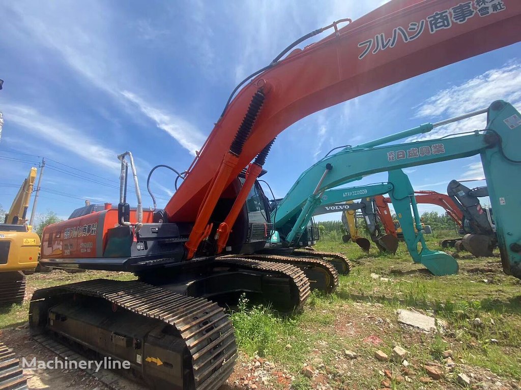 Hitachi ZX350 bager guseničar