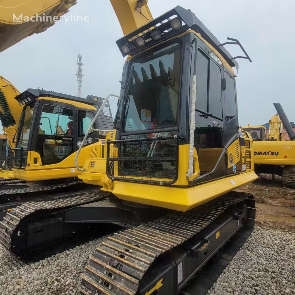 Komatsu PC130 bager guseničar