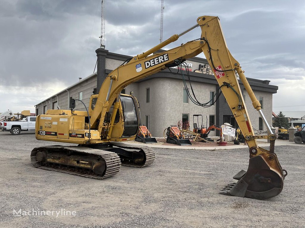 John Deere 120 bager guseničar