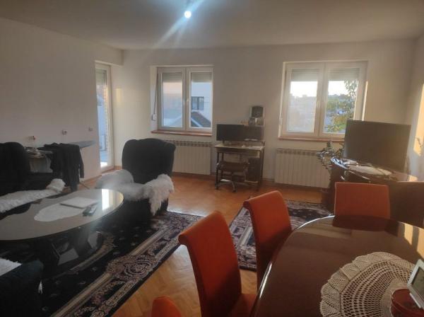 Četvorosoban stan na prodaju, 160m2, 222.820€