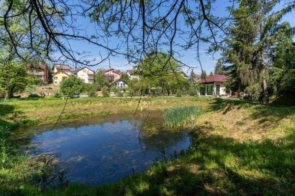 Kuća na prodaju, 272m2, 1.166.000€