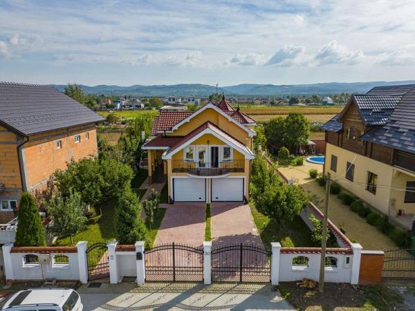 Srpskih Junaka 30 , Kuća na prodaju, 251m2, 371.000€