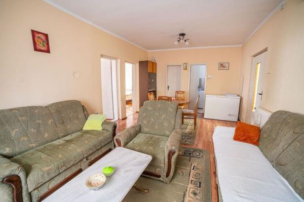 Kuća na prodaju, 97m2, 128.000€