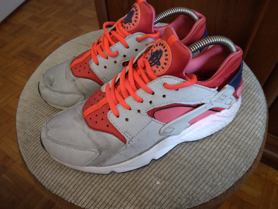 Patike Nike AIR HUARACHE RUN PURE