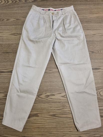 Muske pantalone Levis