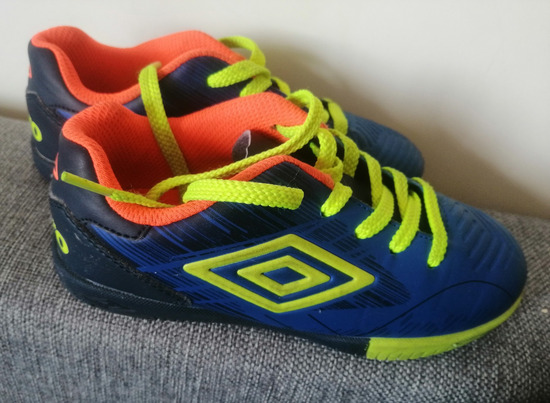 Umbro decije patike 31