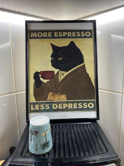 Ram sa posterom More espresso less depresso