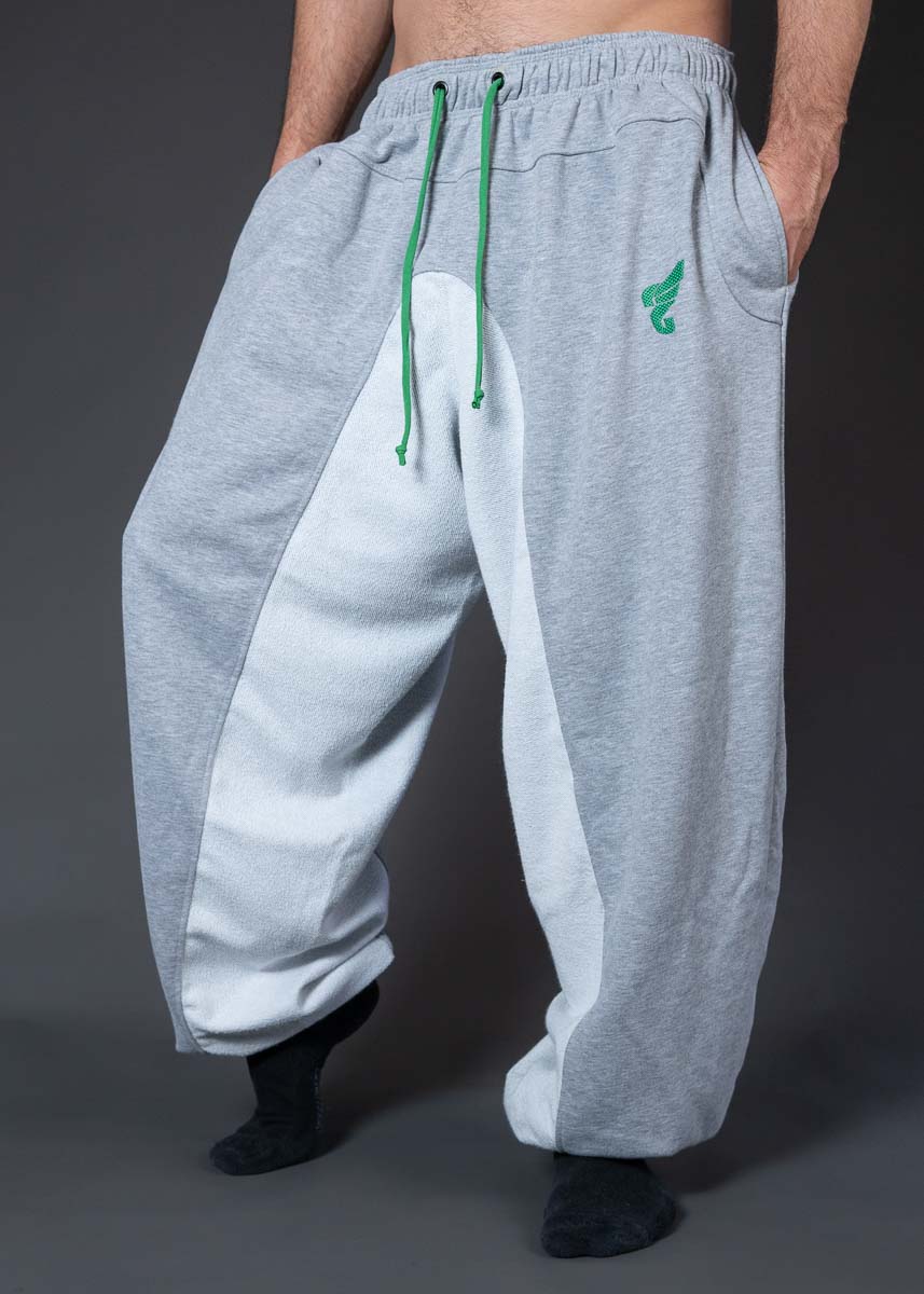 Baggy Motion Pants – Light Grey