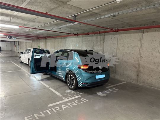 Parking mesto u garaži Hercegovačka/BW Aqua