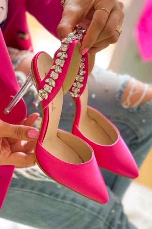 Elegantne sandale i papuče