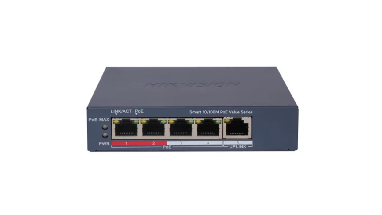 HikVision DS-3E1105P-EI/M 4-portni PoE switch