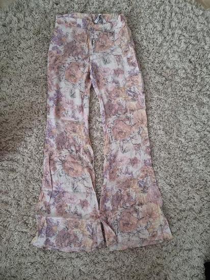 Zara letnje pantalone sniz 1200