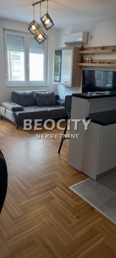 Zemun, Prvomajska, Rade Končara, 2. 0, 50m2, 145000EUR