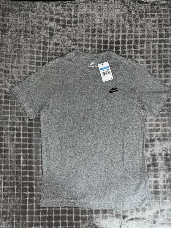 Men's T-shirt Nike, M (EU 38), bоја - Siva
