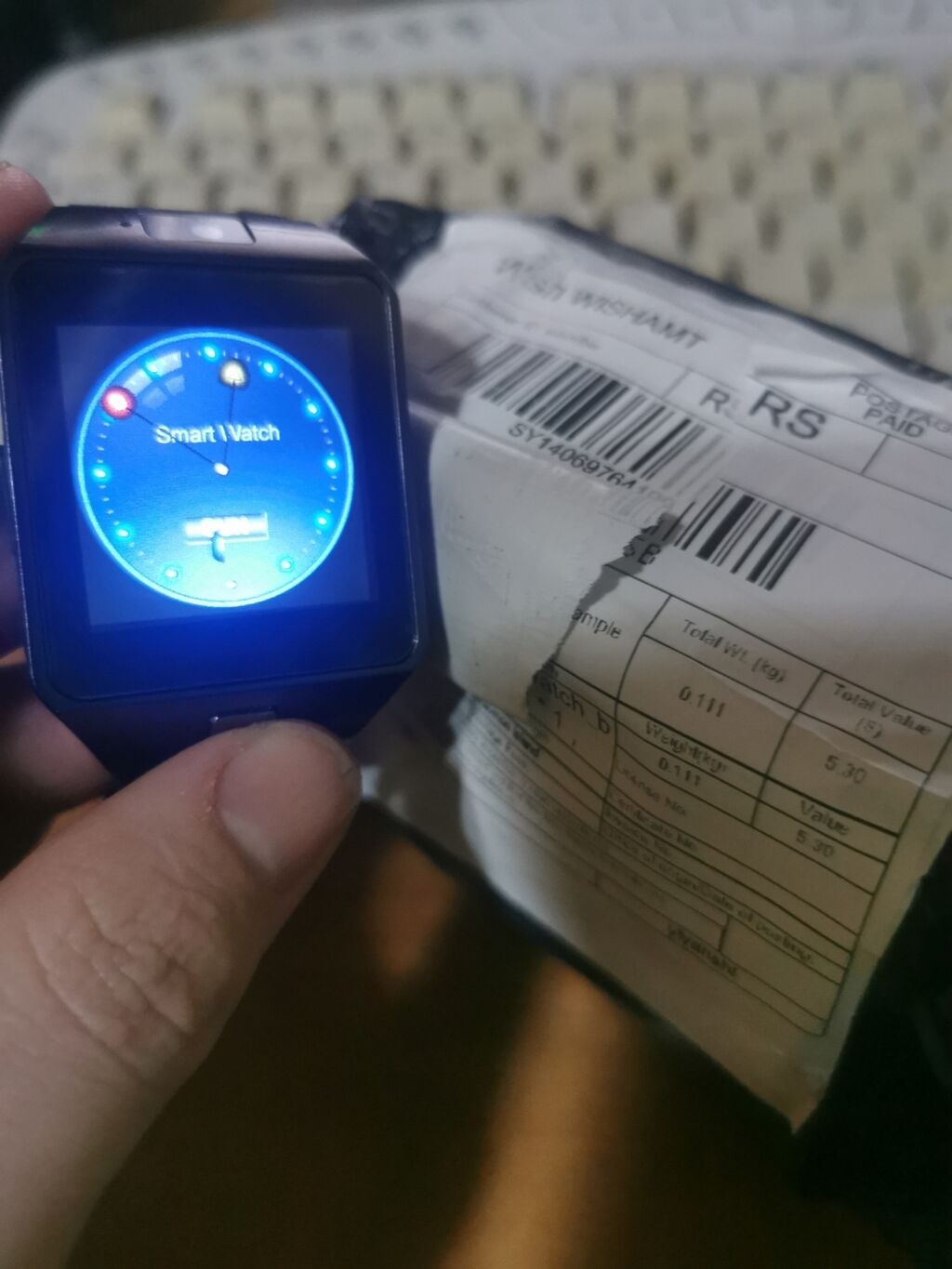Android sat DZ09, nov, ispravan, podrzava sim I SD karticu samim tim