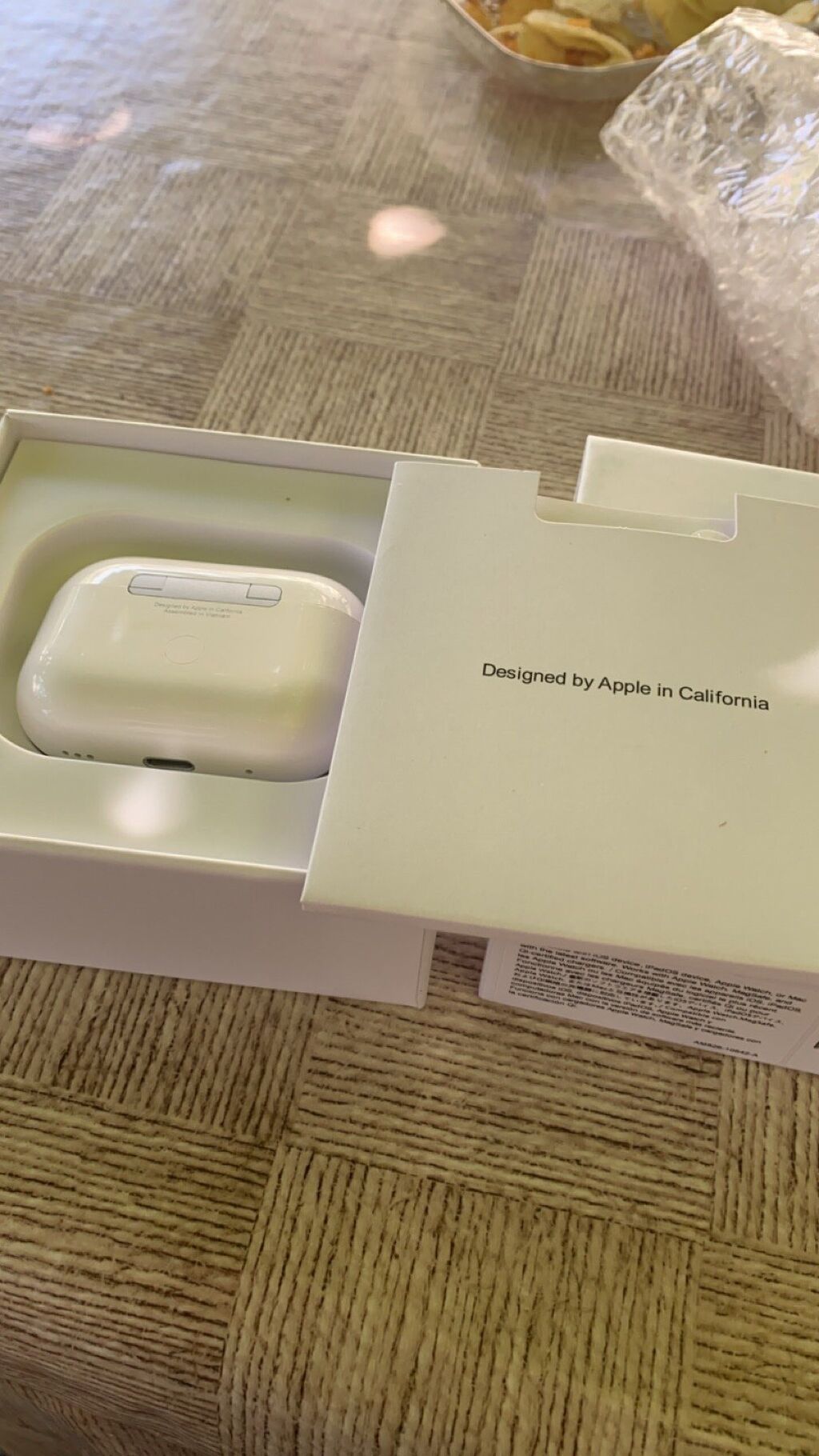 Apple Air Pods Pro 2 model na prodaju, razlog prodaje posedovanje air