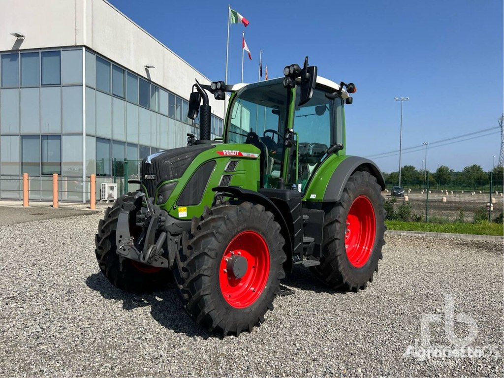 Prodaje se Fendt 513 VARIO (Unused) traktor točkaš na aukciji