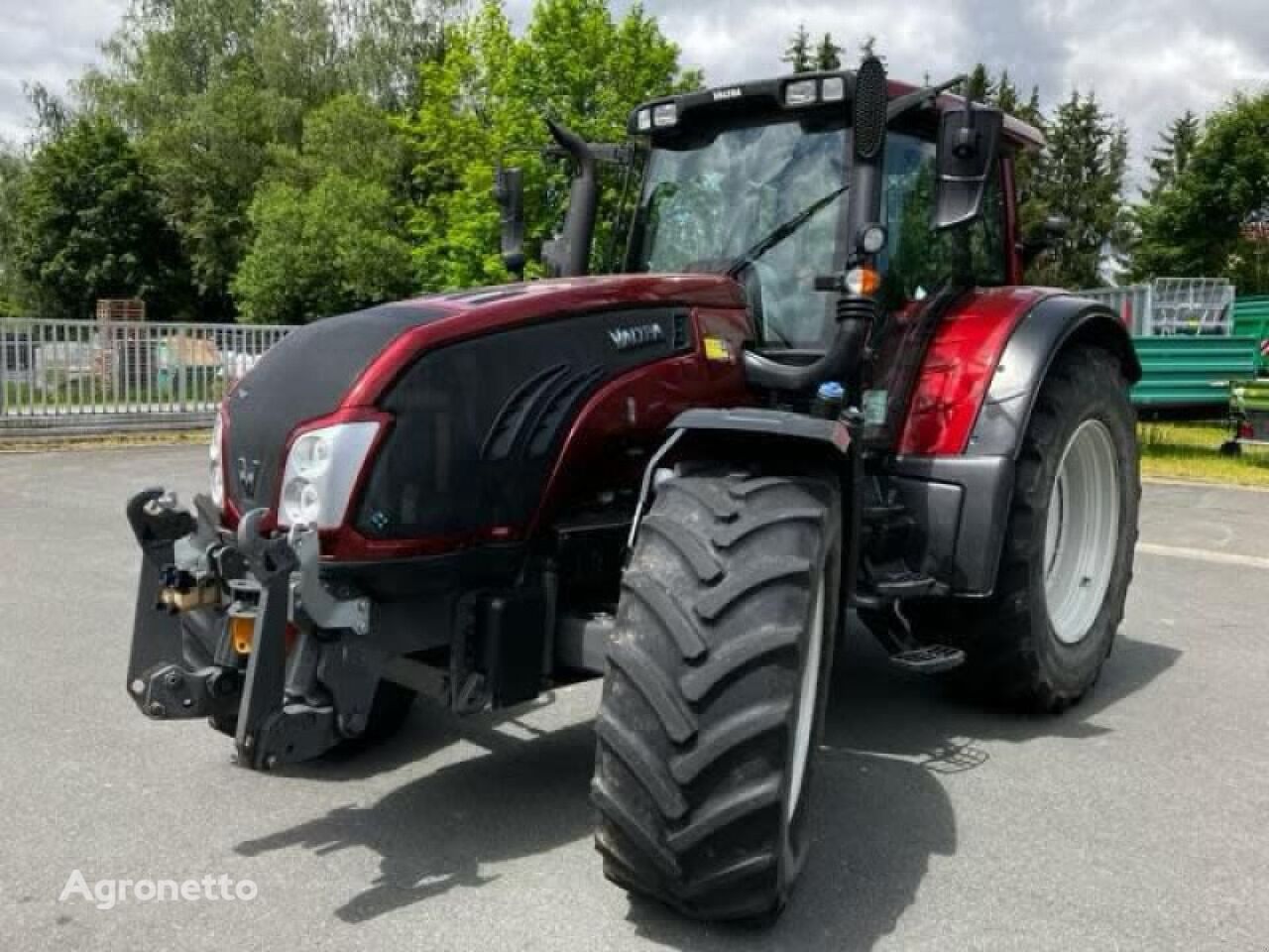 Valtra T163D traktor točkaš