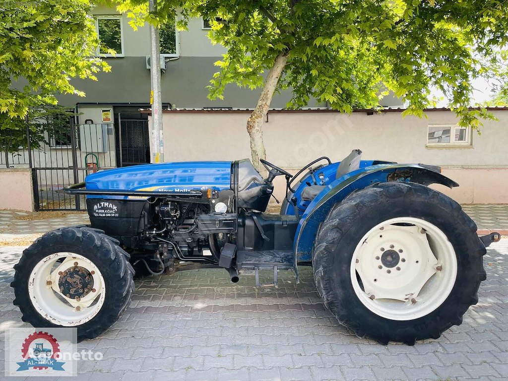 New Holland TN 95 F mini traktor