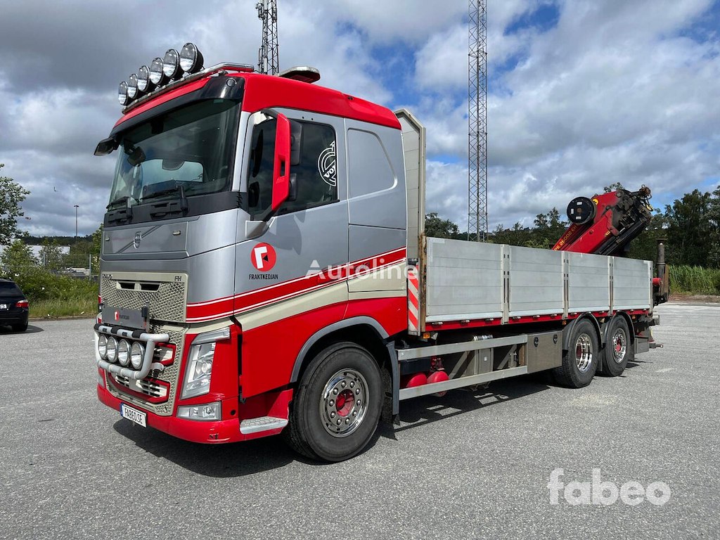 Prodaje se Volvo FH 540 kamion s ravnom platformom na aukciji