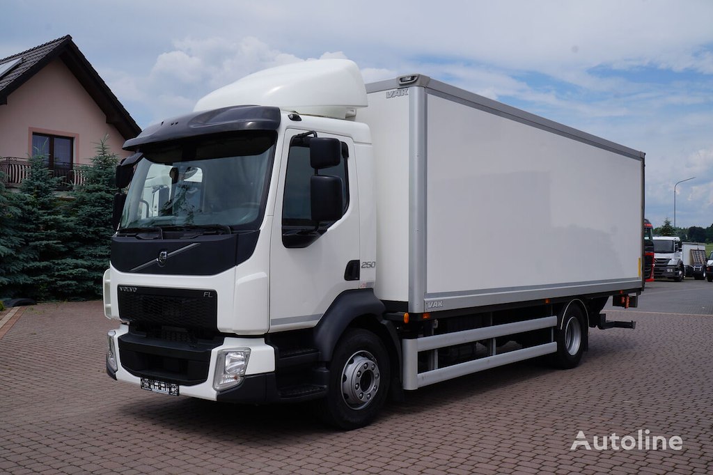 Volvo FL 250 EURO 6 CHŁODNIA 16 PALET 350 TYS KM AGREGAT 230v CARRIER kamion hladnjača