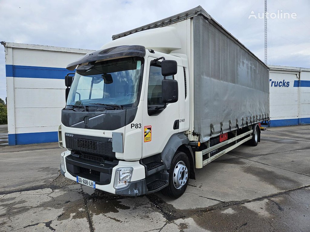 Volvo FL 6. 240 kamion s zavesom < 3.5t