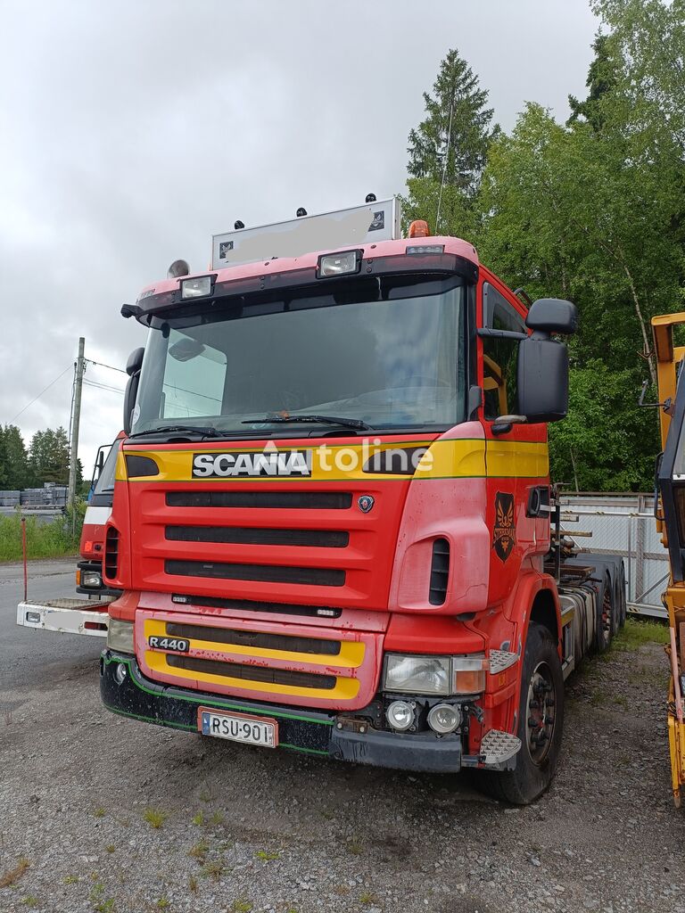 Scania R 400 kamion sa kukom za podizanje tereta