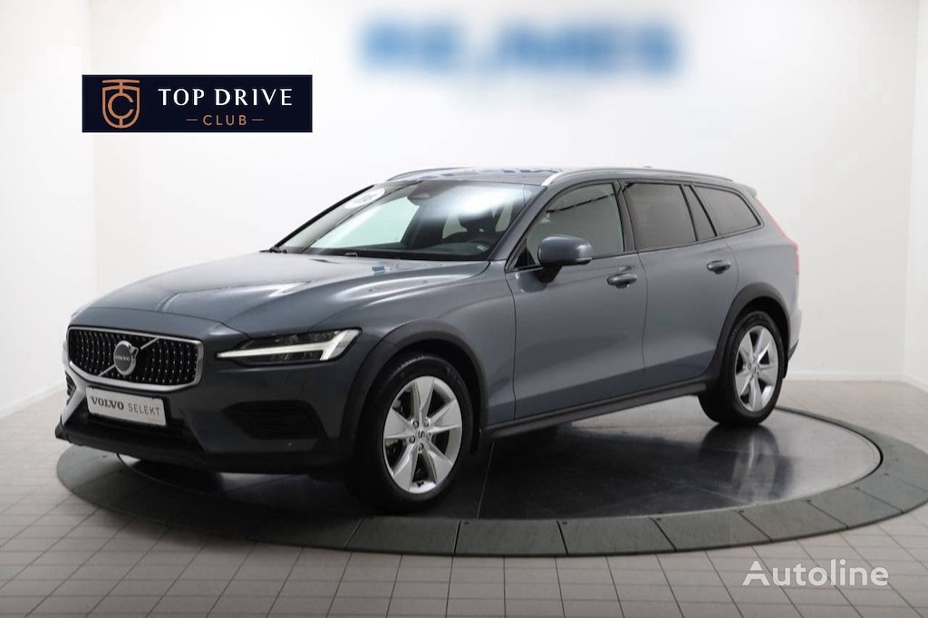 Volvo V60, Cross Country B4/AWD karavan