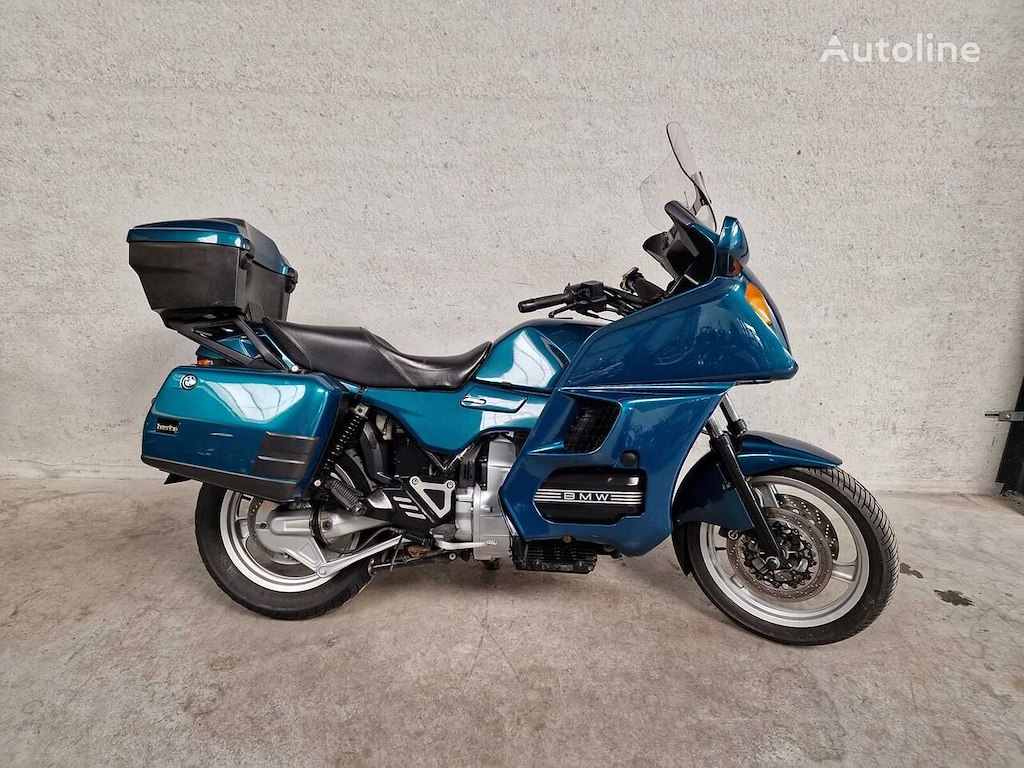 Prodaje se BMW Tour motocikl na aukciji