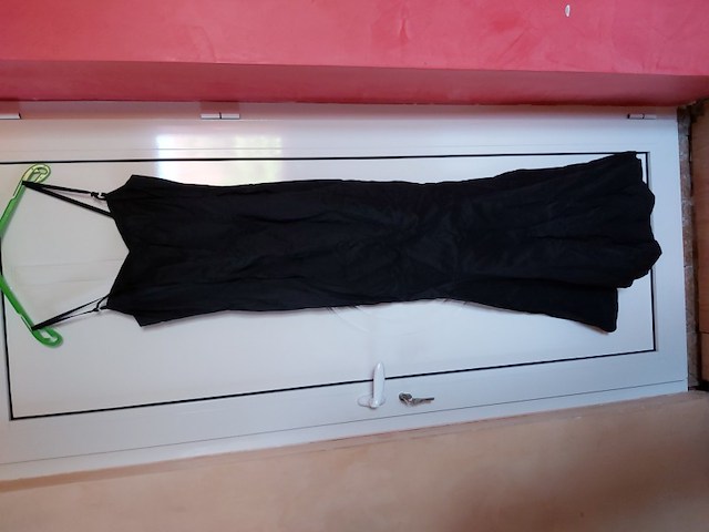 ESSENTIALS crna haljina