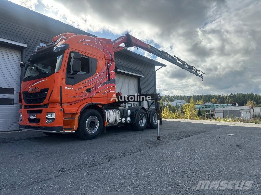 IVECO Stralis 560 6x4. Ferrari 726 tegljač