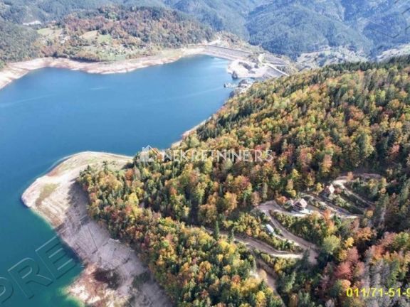 Zaovinsko jezero-Tara, 80m2, plac 121 ar