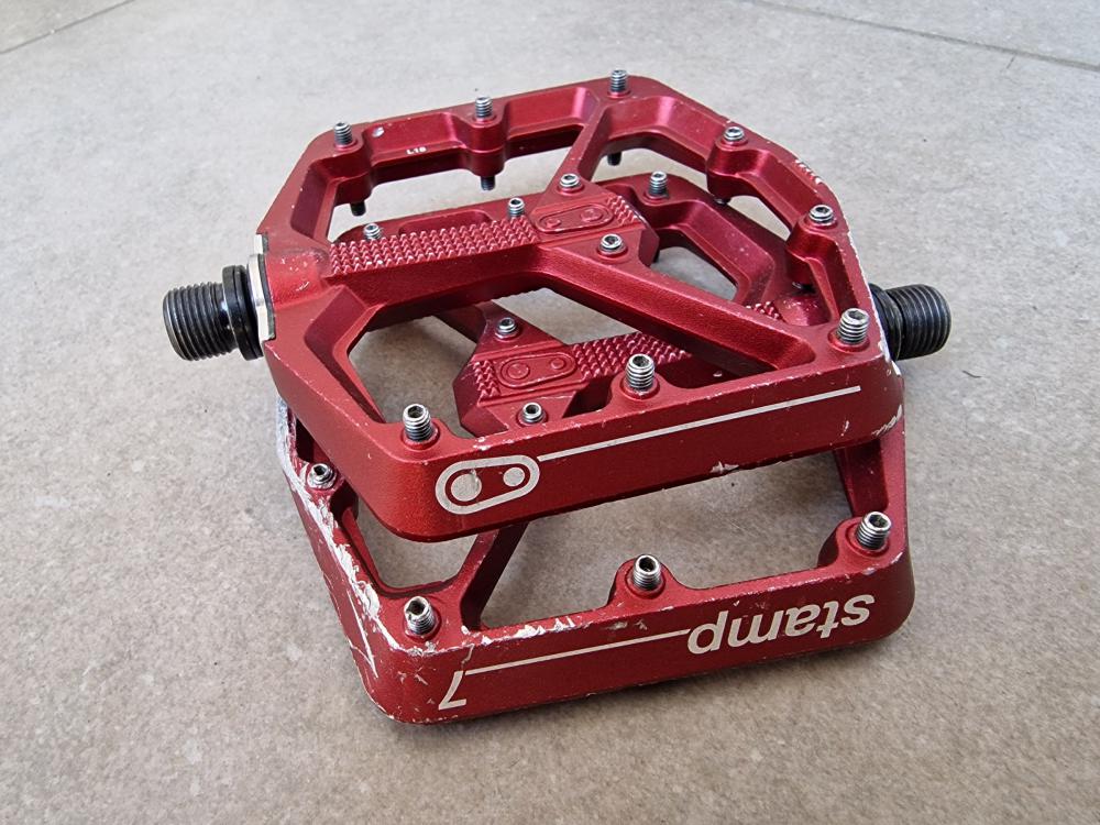 Stamp 7 Crank Brothers RED PEDALS L 18