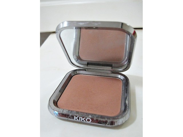 KIKO Radiant Touch Bronzing Powder