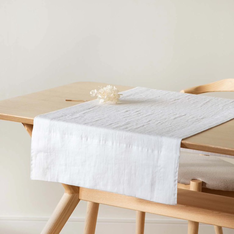 WASHED LINEN TABLE RUNNER