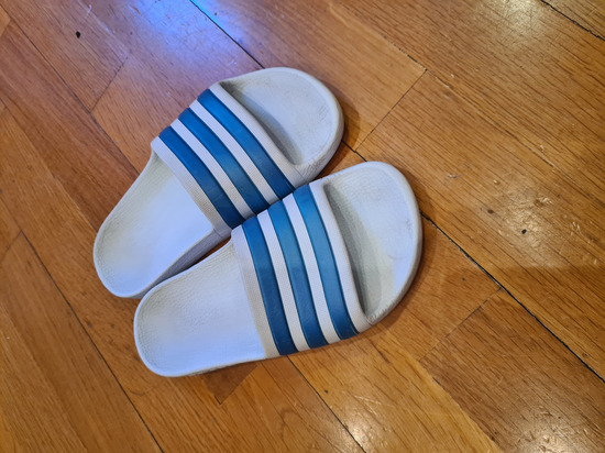 Adidas papuce