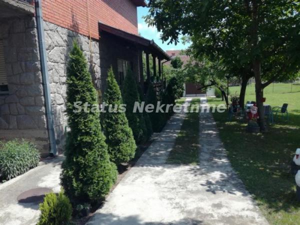 Kuća na prodaju, 300m2, 216.300€