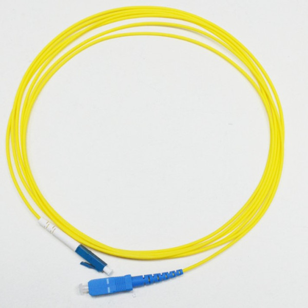 FO LC/UPC – SC/UPC SM 2M 9/125 G657A YELLOW