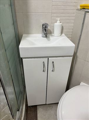 Lavabo sa ormarićem , dimenzija 45x30x85