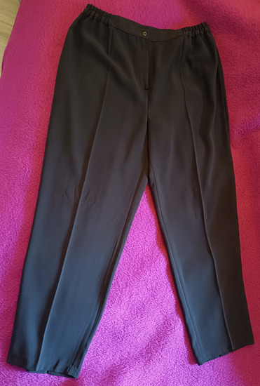 Nove zenske pantalone