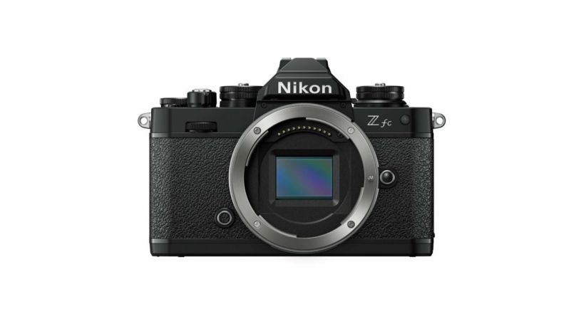 Nikon FOTOAPARAT Zfc + 28mm f/2.8 SE (crni)