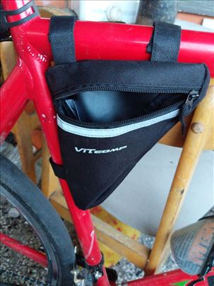 Trouglasta torbica za ram bicikle