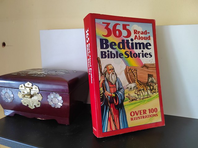 365 Bedtime Bible Stories Biblijske priče