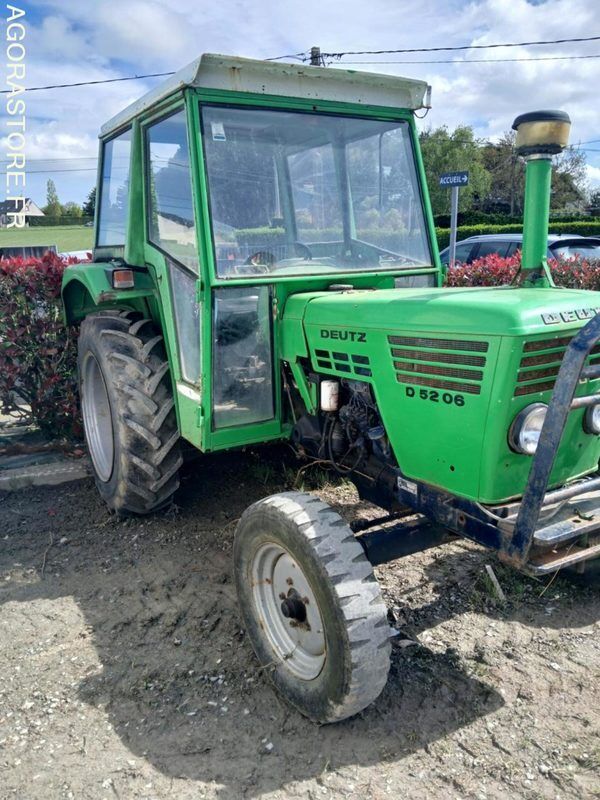 Prodaje se Deutz D5206 traktor točkaš na aukciji