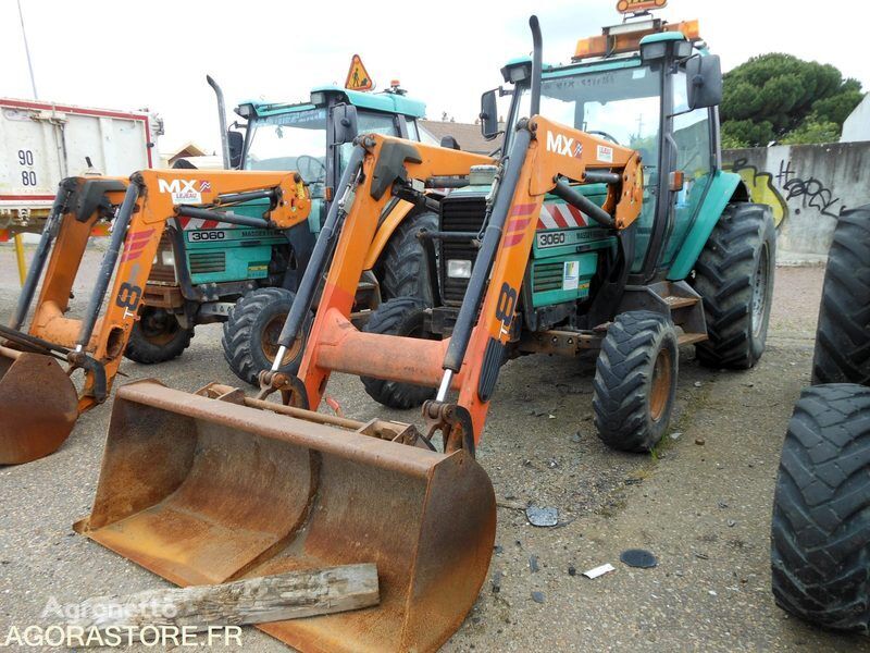 Prodaje se Massey 3060 traktor točkaš na aukciji