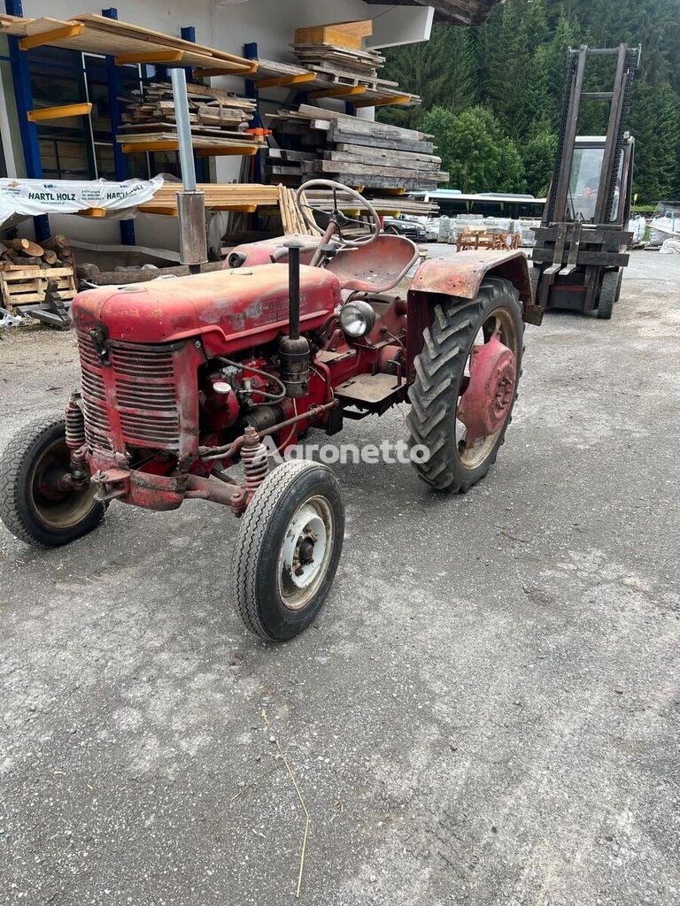 Prodaje se Harvester DED 3 mini traktor na aukciji
