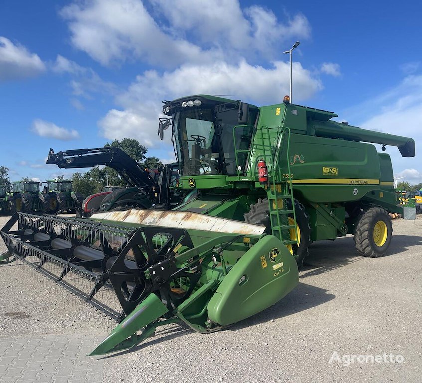 John Deere T 550 kombajn za žito