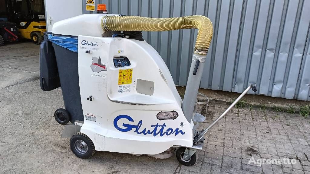 Glutton GLV 248 HIE peukenzuiger vacuum unit benzine motorna kopačica