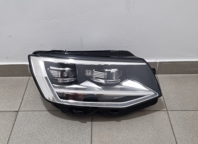 VW MULTIVAN / CARAVELLE / T6 / 2015-2020 / DESNI FAR / FULL LED / ORIGINAL 7E1941036A